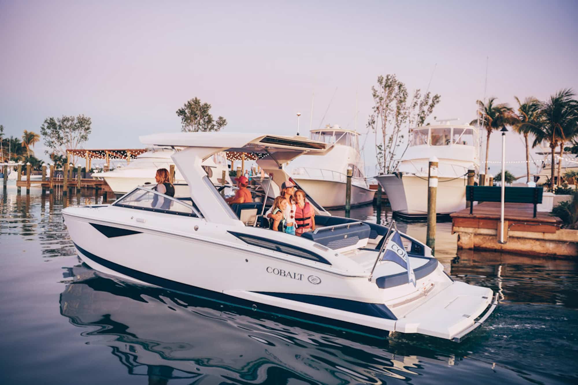 Top 5 Features of the Cobalt A29 - Action Water Sports