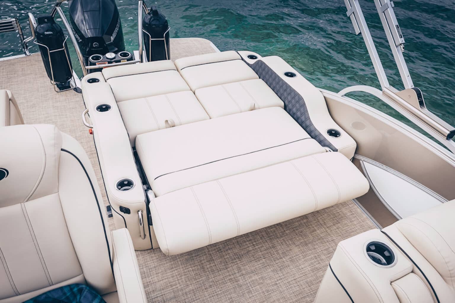 Pontoon Boat Layouts Explained | Which One is Best for You?